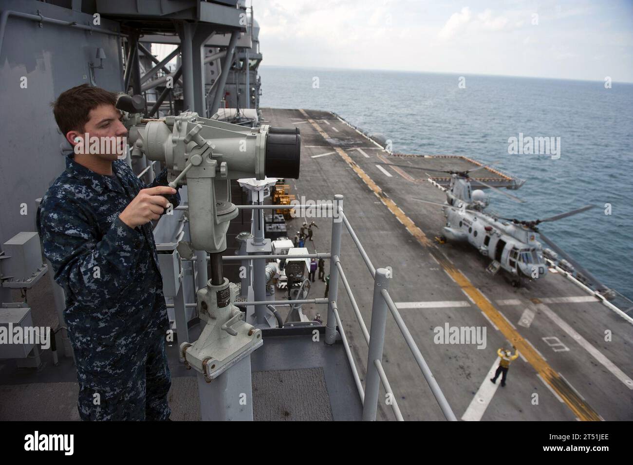 11th MEU, Flight Operations, HMM 268, LHD 8, USS Makin Island Stock ...