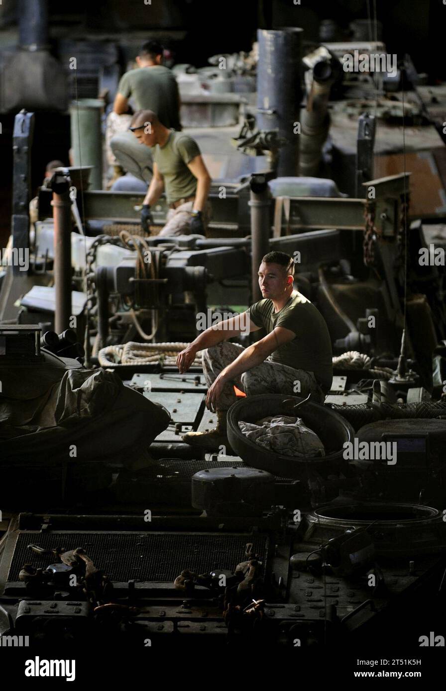 22 22nd Marine Expeditionary Unit, 22 MEU, Amphibious Assault, assault ...