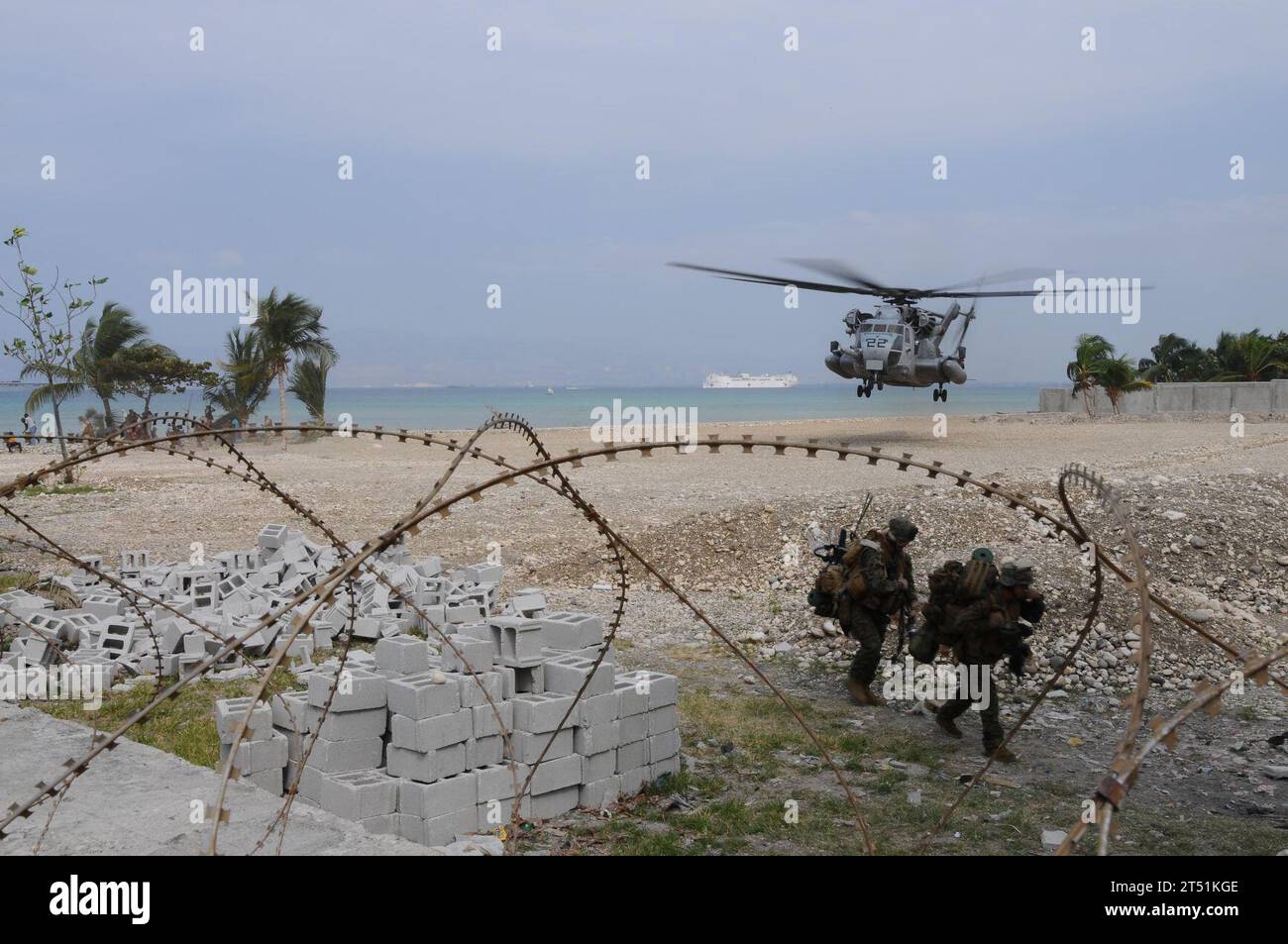Civilian military operations hi-res stock photography and images - Alamy