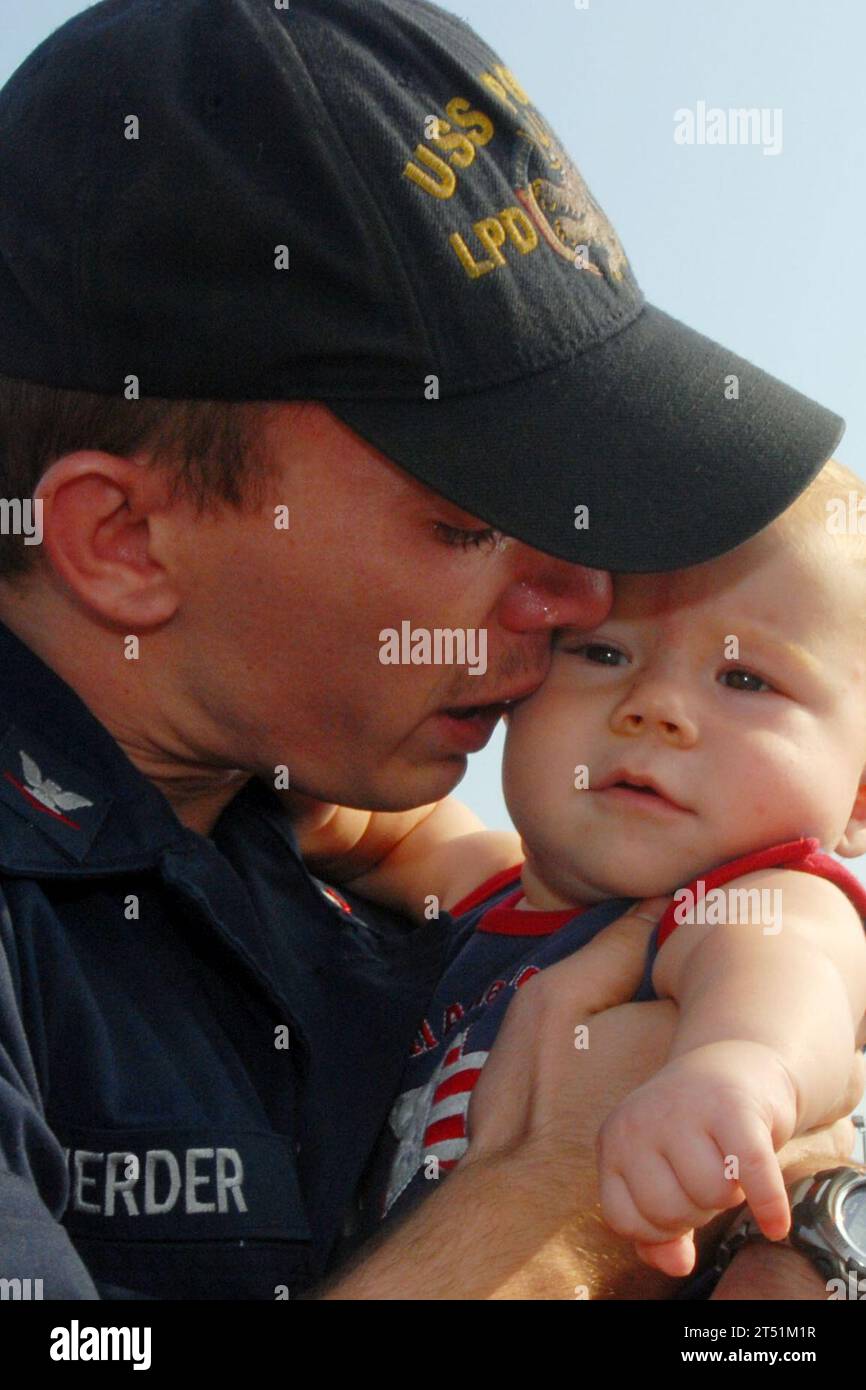 26th Marine Expeditionary Unit, 26TH MEU, aid, amphibious assault ship ...