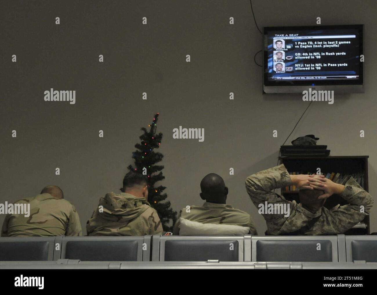 Bagram airfield afghanistan dec hi-res stock photography and images - Alamy