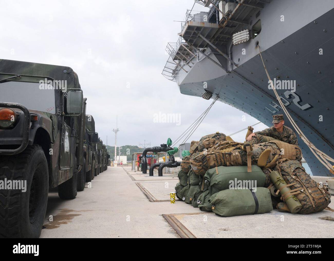 31st Marine Expeditionary Unit, amphibious, Amphibious Assault, CTF 76 ...