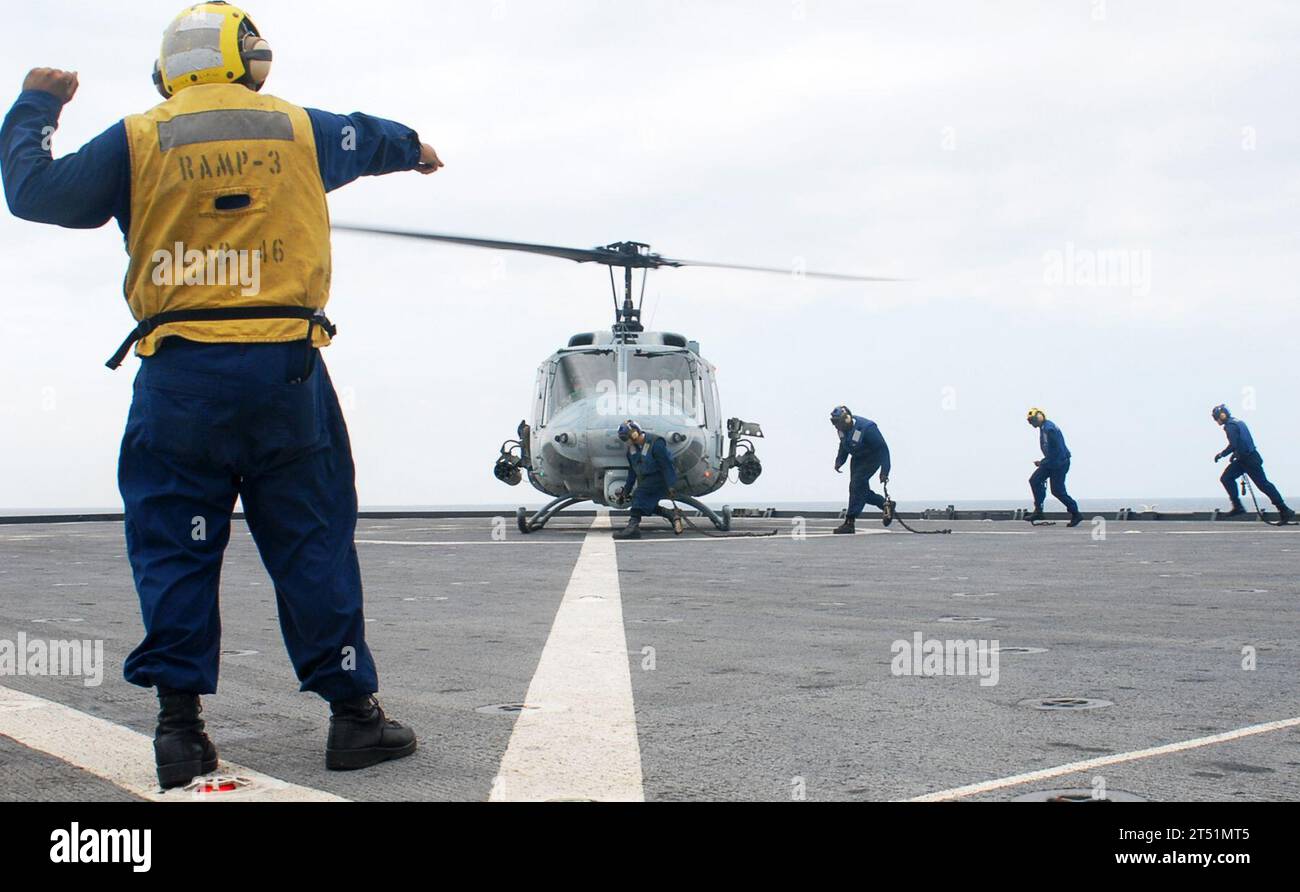 31st MEU, Amphibious Task Group, helicopter, LSD 46, marine, patrol ...