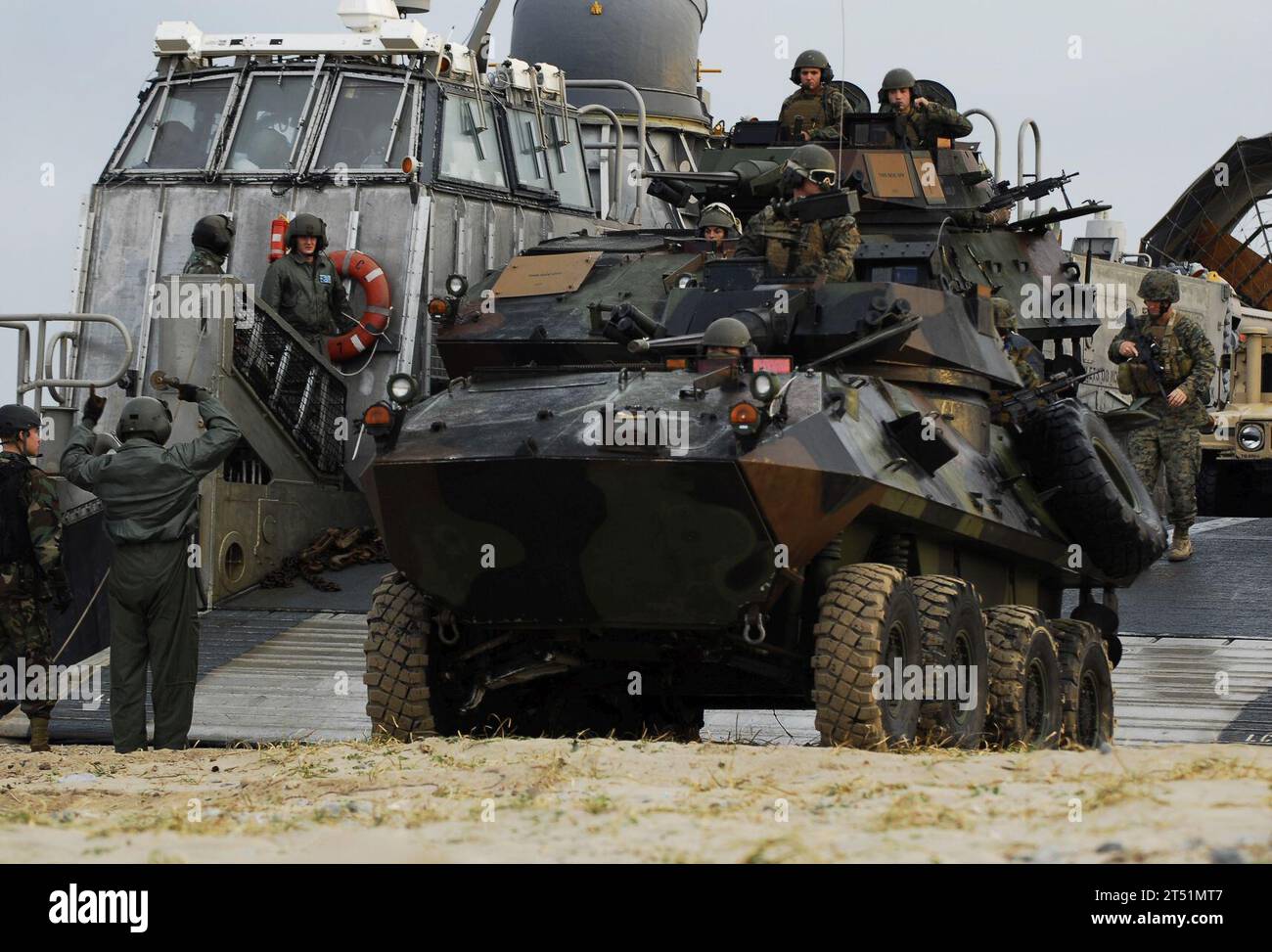 31st MEU, amphibious, Assault Craft Unit (ACU) 5, Denver Amphibious ...
