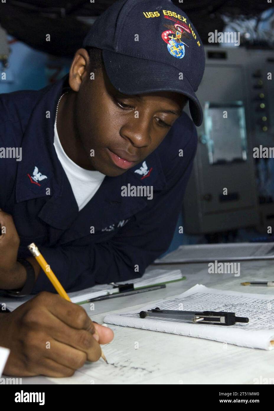 31st MEU, Amphibious Assault, CH-46E, CTF 76, ESG, fastrope, HMM 262 ...