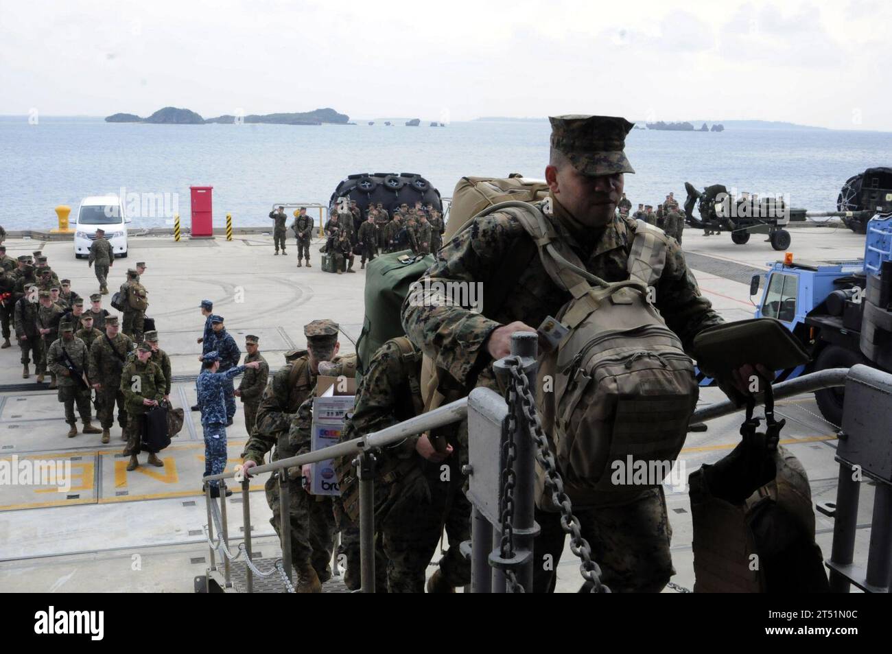 120202WV964-024 JAPAN (Feb. 2, 2012) Marines assigned to the 31st ...