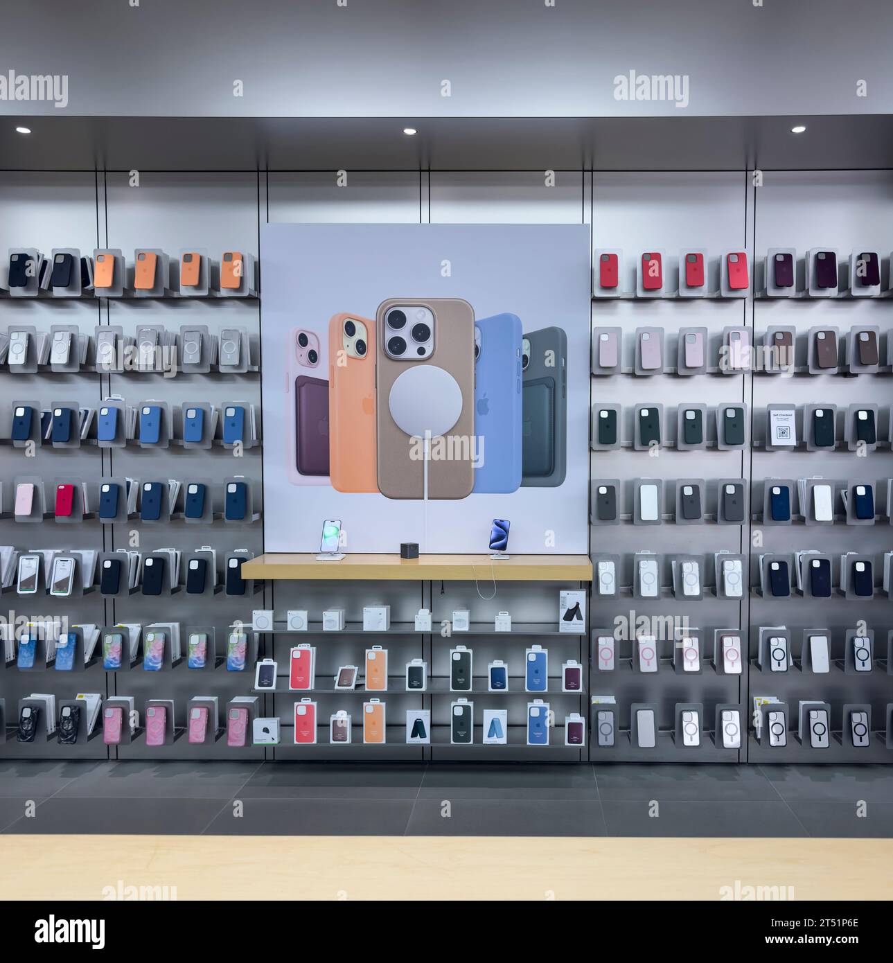Phone case store hi res stock photography and images Alamy