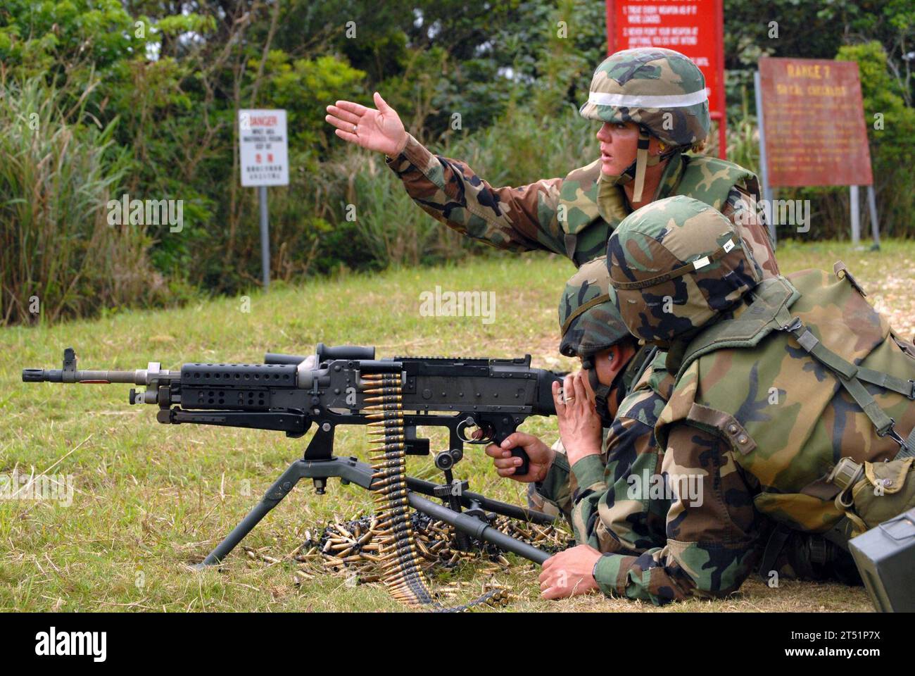 240 b machine gun hi-res stock photography and images - Alamy