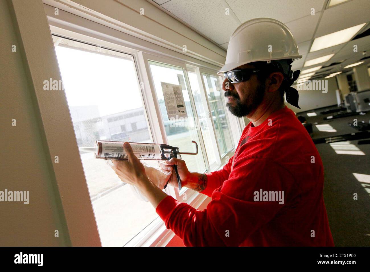 519 renovation, CONSTRUCTION, construction worker, Corona Division ...