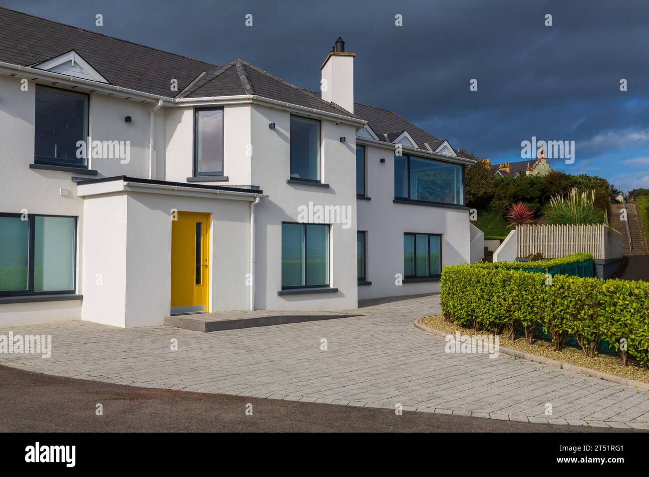 Modern house donegal hi-res stock photography and images - Alamy