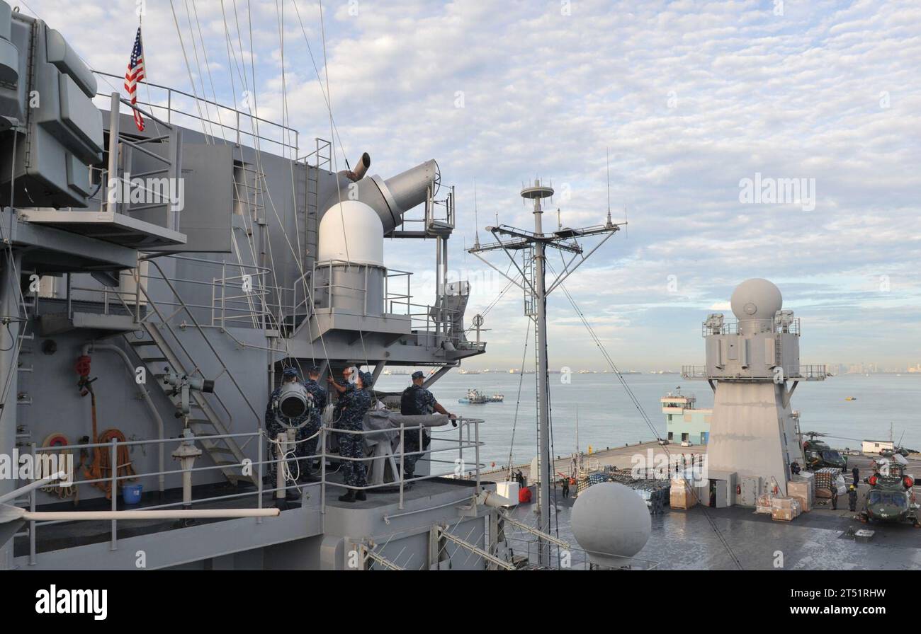 2011, amphibious command ship, Disaster relief, earthquake, Flagship ...