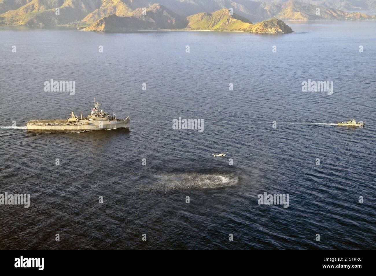 110616ZZ999-010 DILI, Timor-Leste (June 16, 2011) The amphibious ...