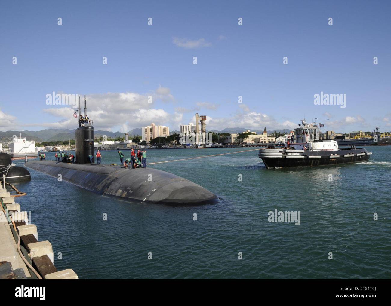 0911243560G-088 PEARL HARBOR (Nov. 24, 2009) The Los Angeles-class ...