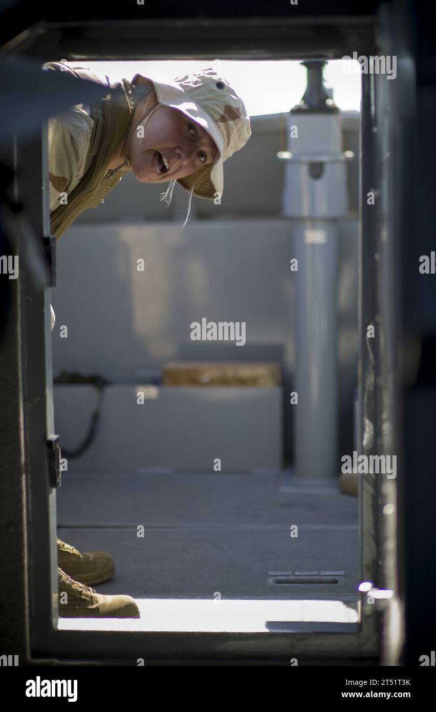 6932B, All Hands magazine, Defense Media Activity, Expeditionary ...
