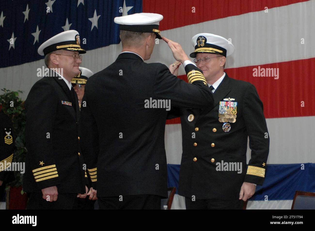 0801115248R-028 NORFOLK, Va. (Jan. 11, 2008) Capt. J.R. Haley issues a ...