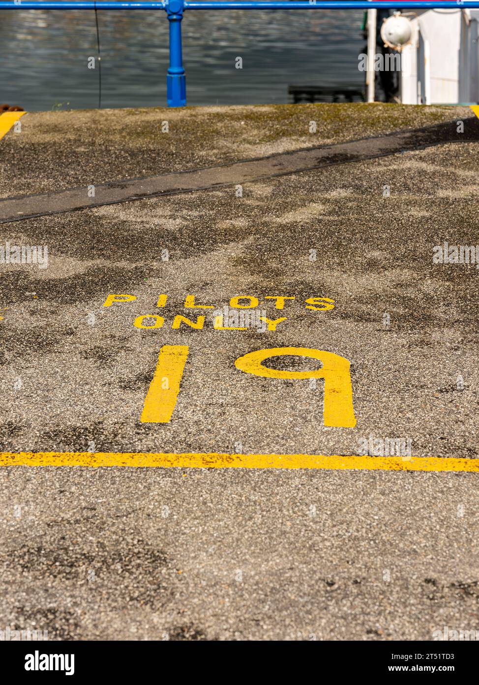 Parking pilot hi-res stock photography and images - Alamy