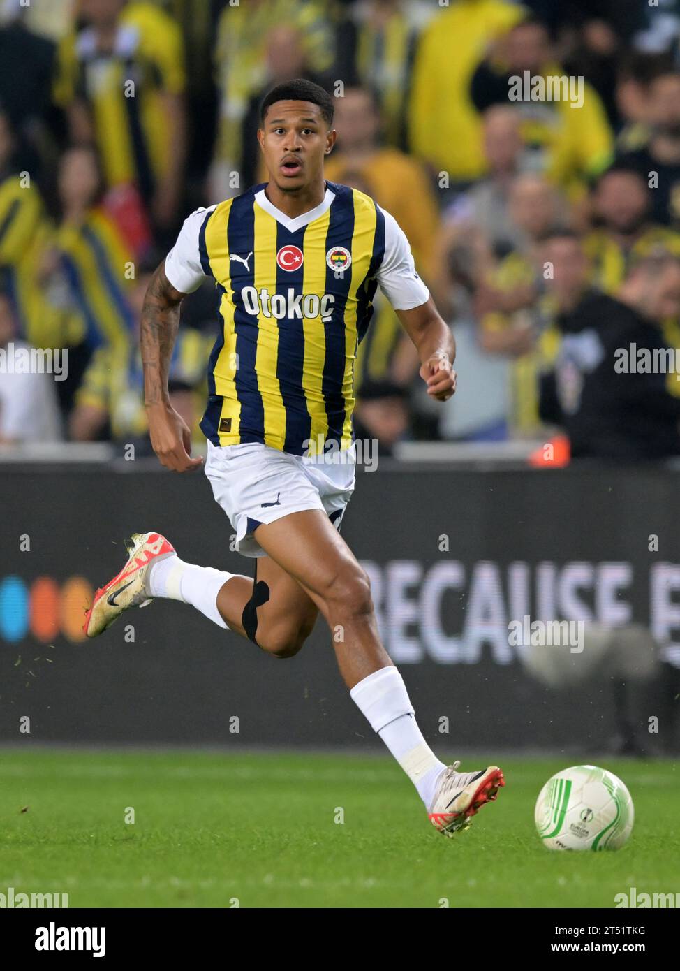 ISTANBUL - Jayden Oosterwolde of Fenerbahce SK during the UEFA ...