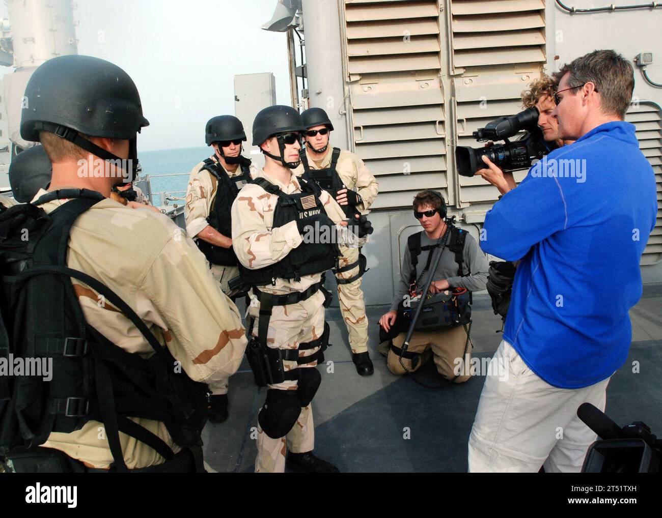 Oil terminal iraq hi-res stock photography and images - Alamy