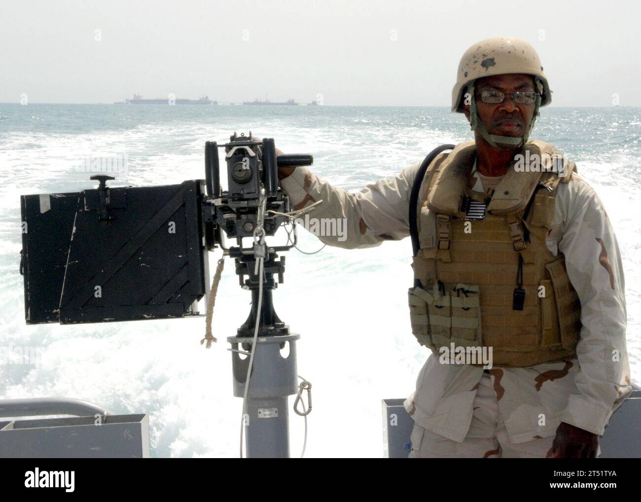Oil terminal iraq hi-res stock photography and images - Alamy