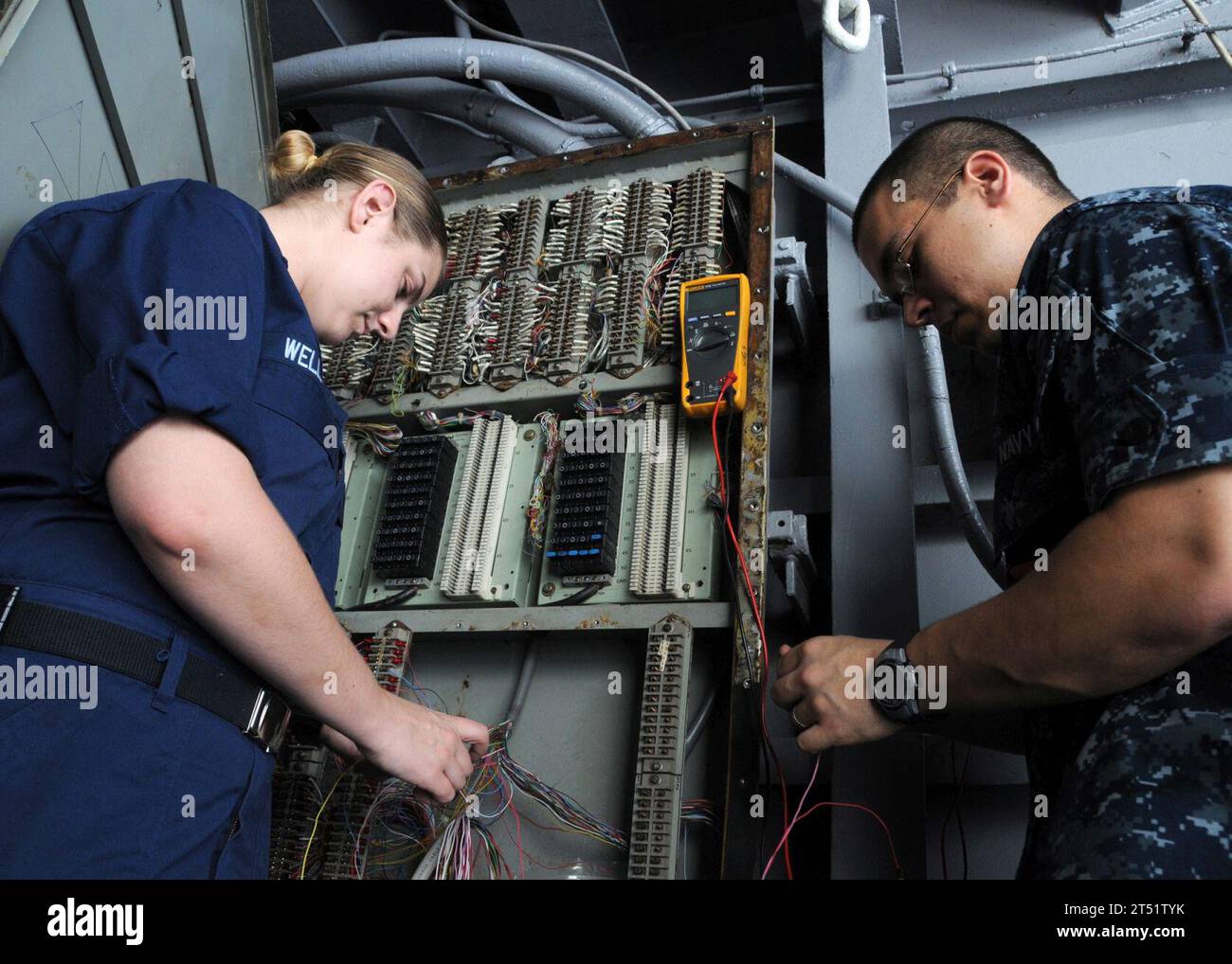 Abraham Lincoln Carrier Strike Group, aircraft carrier, cable box ...
