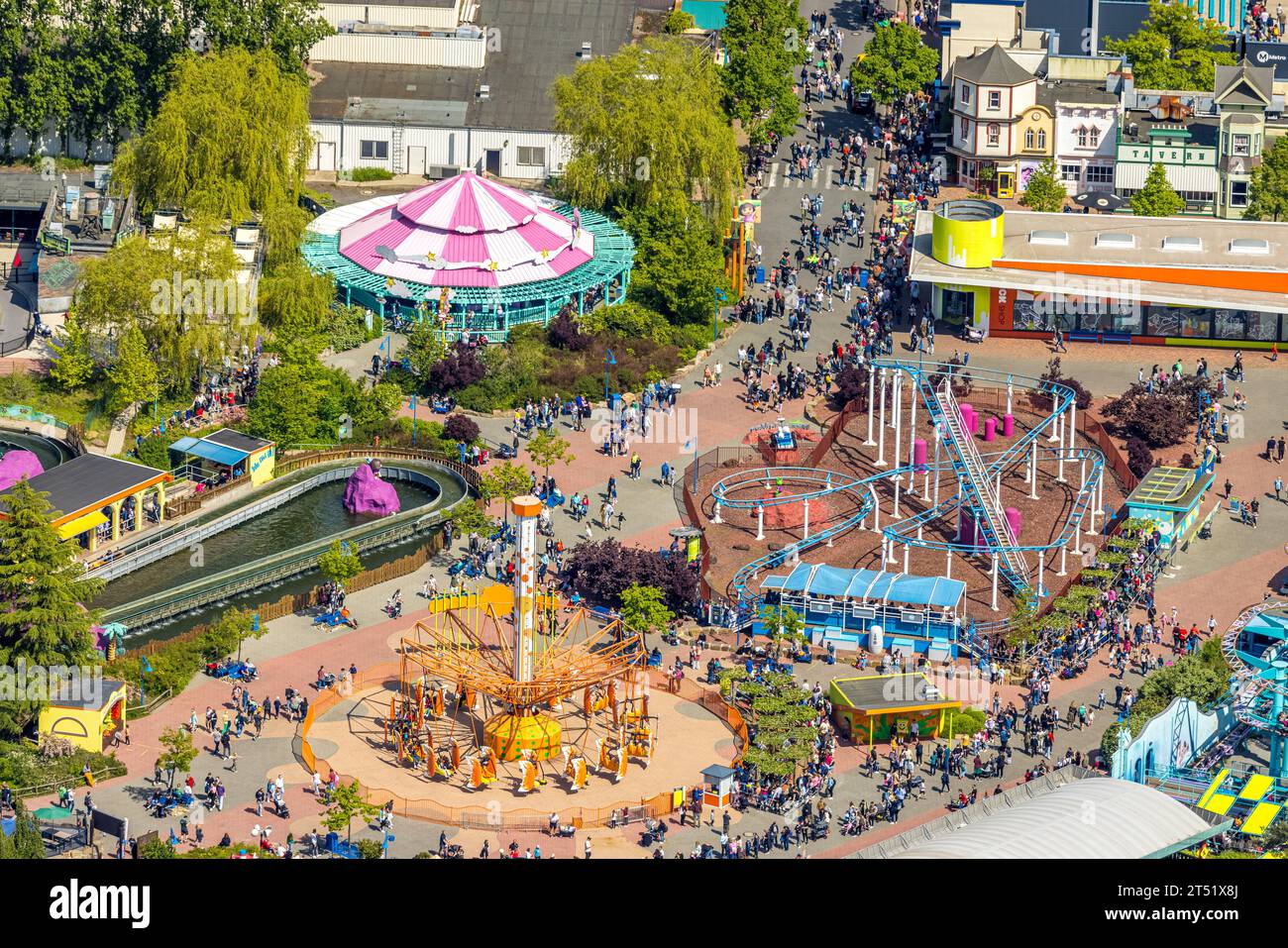 Backyardigans mission to mars roller coaster hi-res stock photography ...
