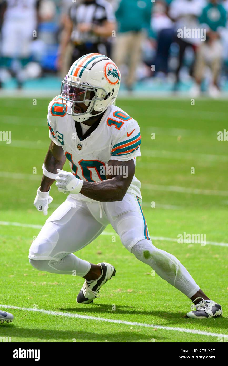 Miami Dolphins wide receiver Tyreek Hill (10) runs a play during an NFL ...