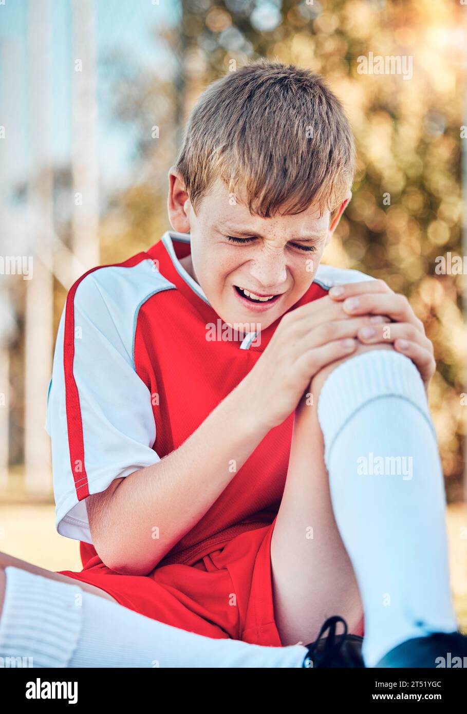 Boy hurt during football hi-res stock photography and images - Alamy