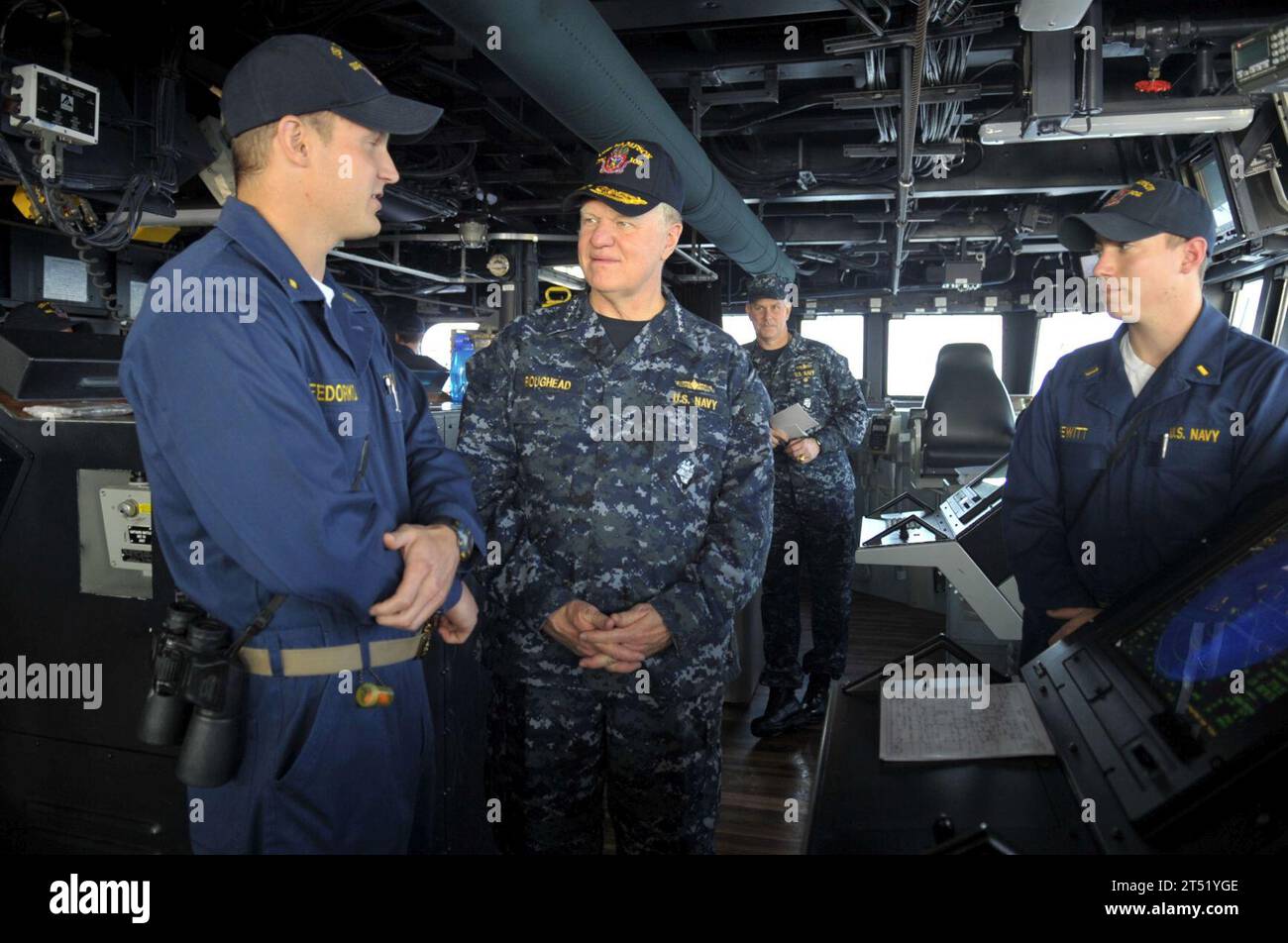 Ddg 122 hi-res stock photography and images - Alamy