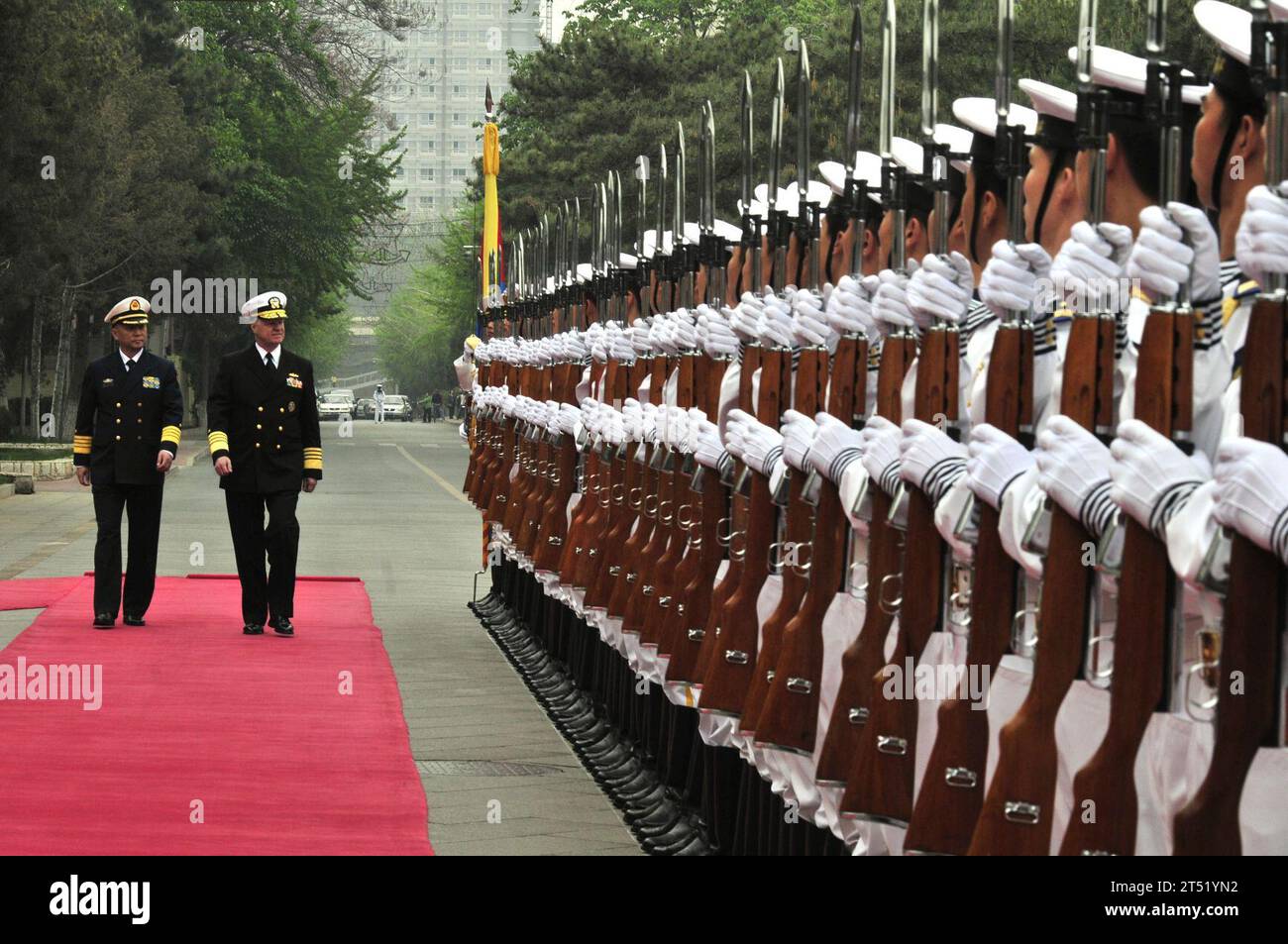 0904188273J-055 BEIJING (April 18, 2009) Chief of Naval Operations (CNO ...