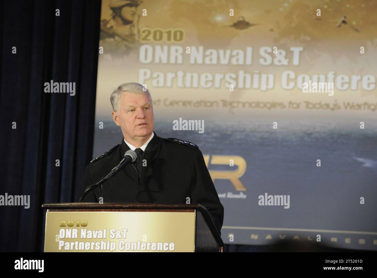 1011087676W-348 ARLINGTON, Va. (Nov. 8, 2010) Chief of Naval Operations ...