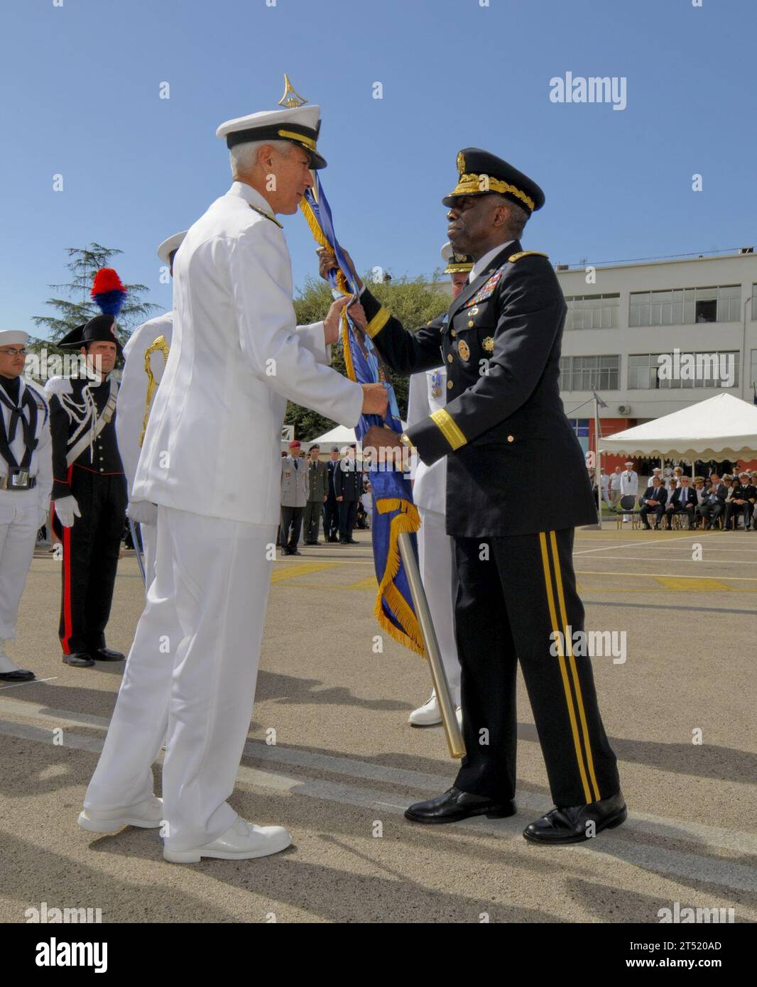 1010061512O-298 NAPLES, Italy (Oct. 6, 2010) Gen. William ТKipУ Ward ...