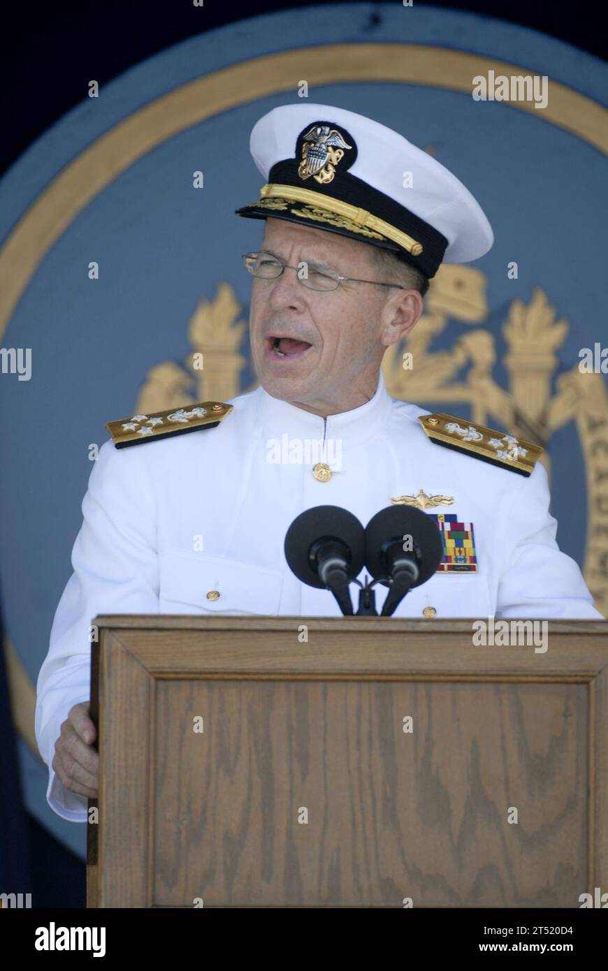 0705250696M-197 ANNAPOLIS, Md. (May 25, 2007) - Chief of Naval ...
