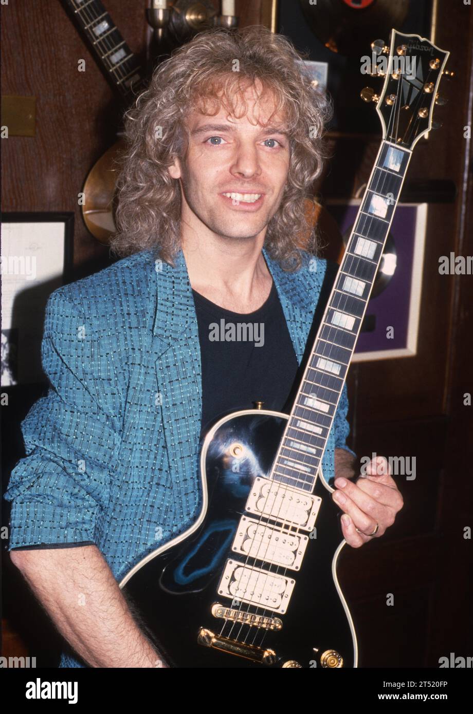 Peter frampton 1986 hi-res stock photography and images - Alamy