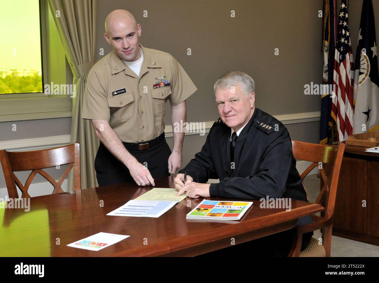 Admiral, Chief of Naval Operations, CNO, Sailor Stock Photo - Alamy
