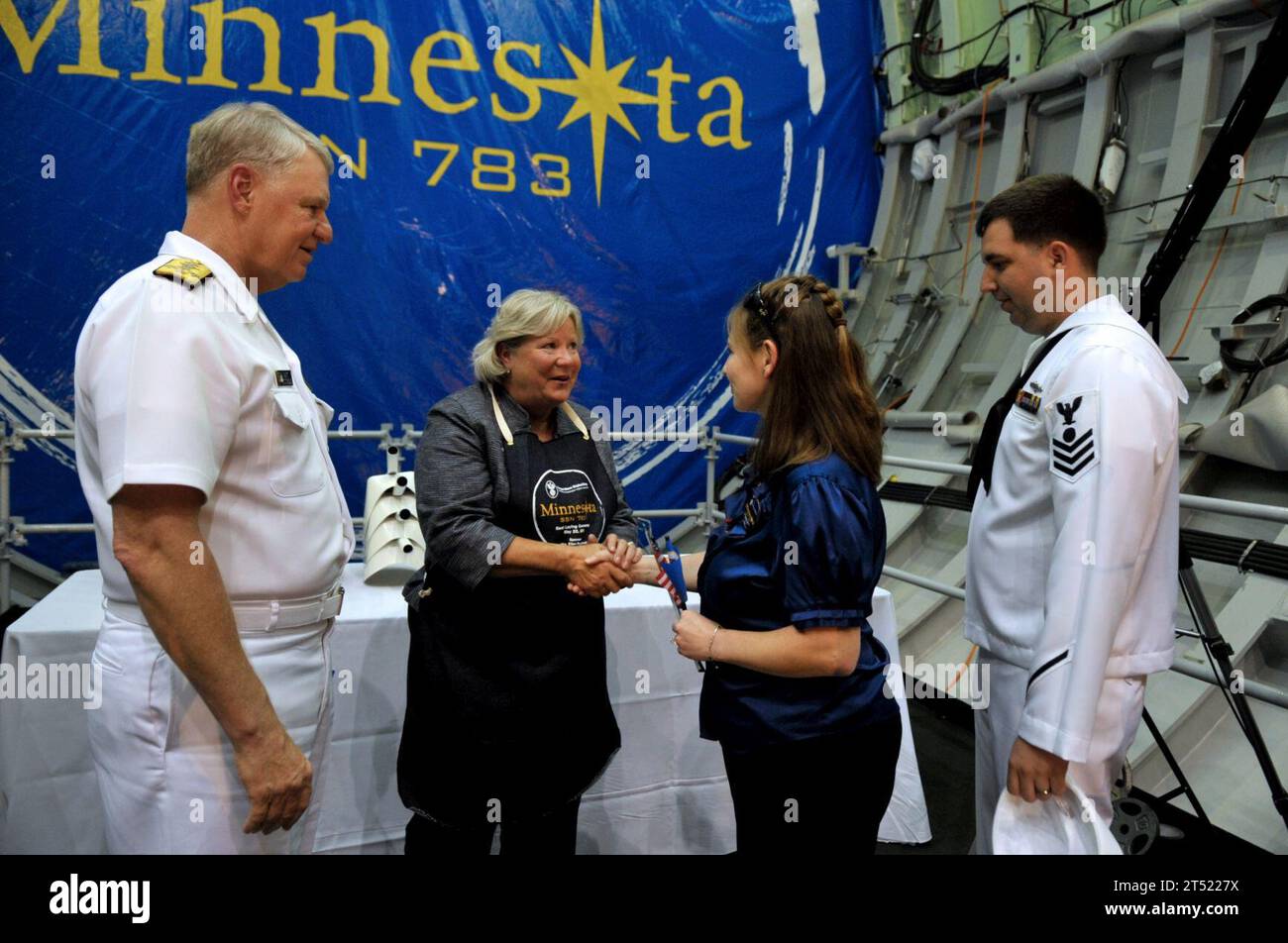 Virginia class submarine construction hi-res stock photography and ...