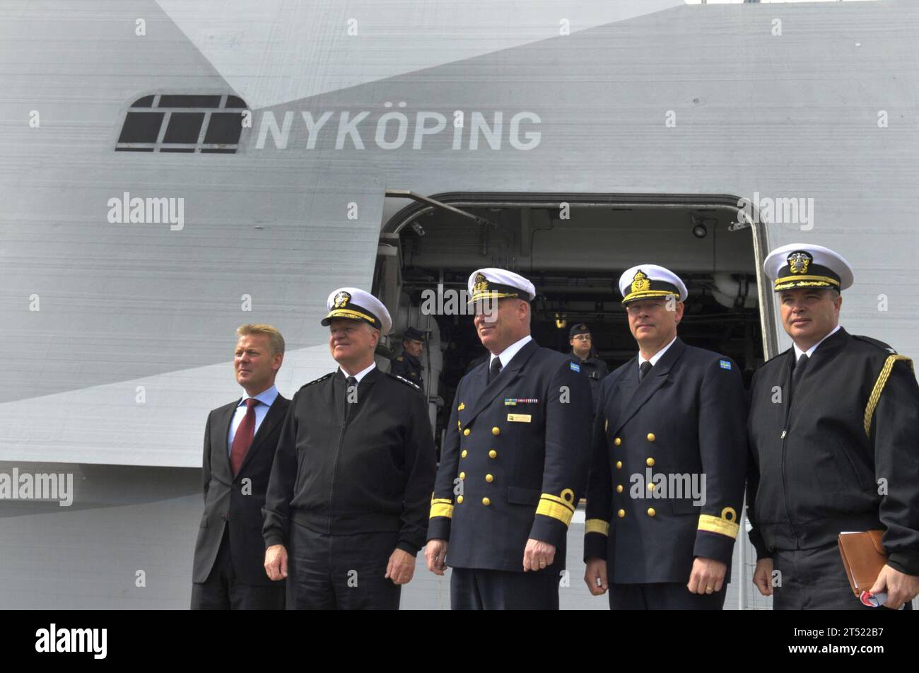 1008198273J-054 KARLSKRONA, Sweden (Aug. 19, 2010) Chief of Naval ...