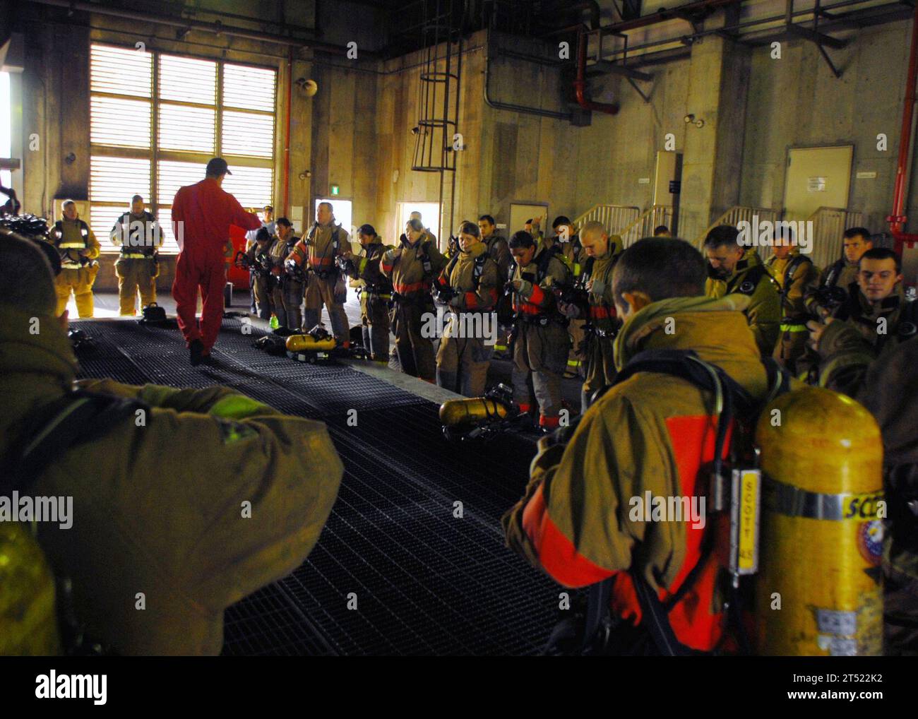 0710242638R-004 YOKOSUKA, Japan (Oct. 24, 2007) - Sailors assigned to ...