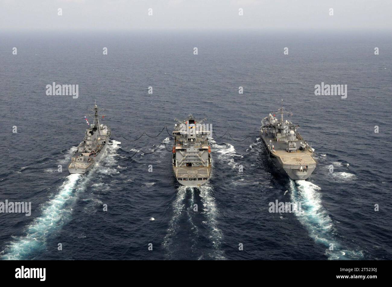 Military sealift command fleet replenishment oiler usns tippecanoe t ao ...