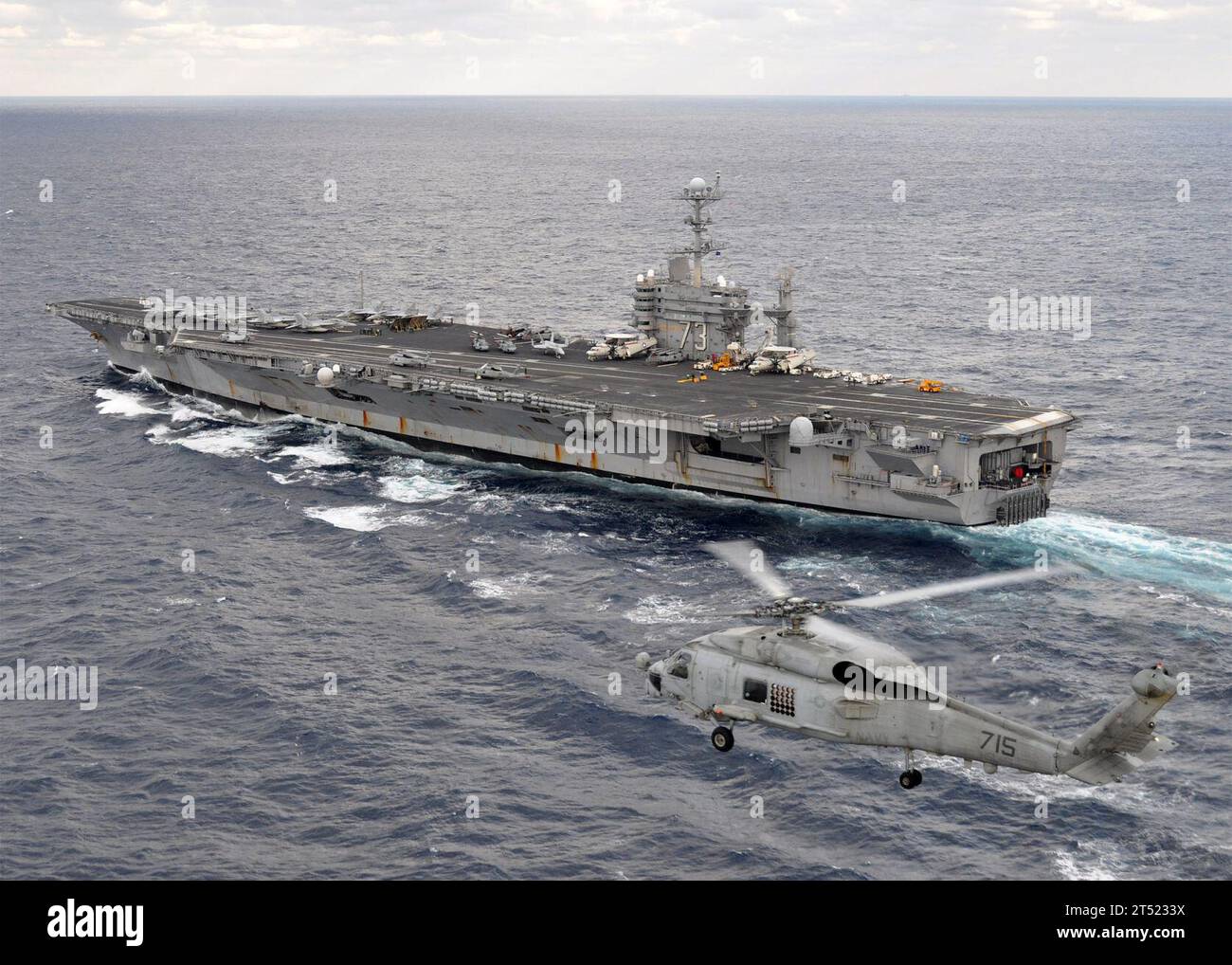 0911182013O-250 PACIFIC OCEAN (Nov. 18, 2009) An SH-60B Sea Hawk ...
