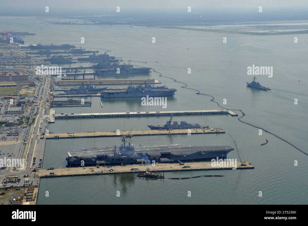 Norfolk naval base aerial hi-res stock photography and images - Alamy