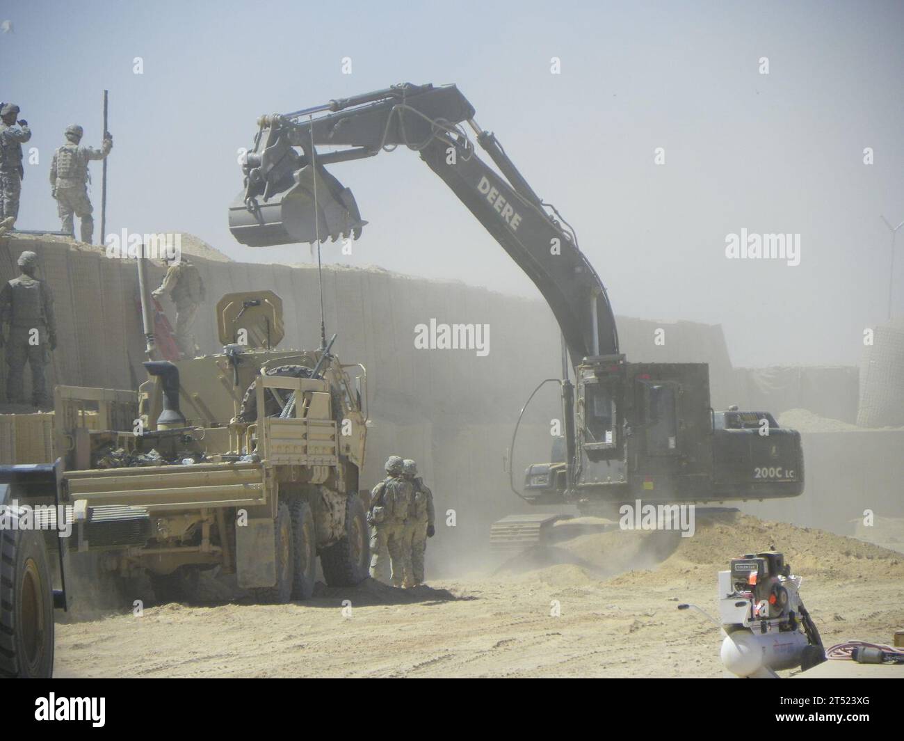 Soldiers in combat afganistan hi-res stock photography and images - Alamy