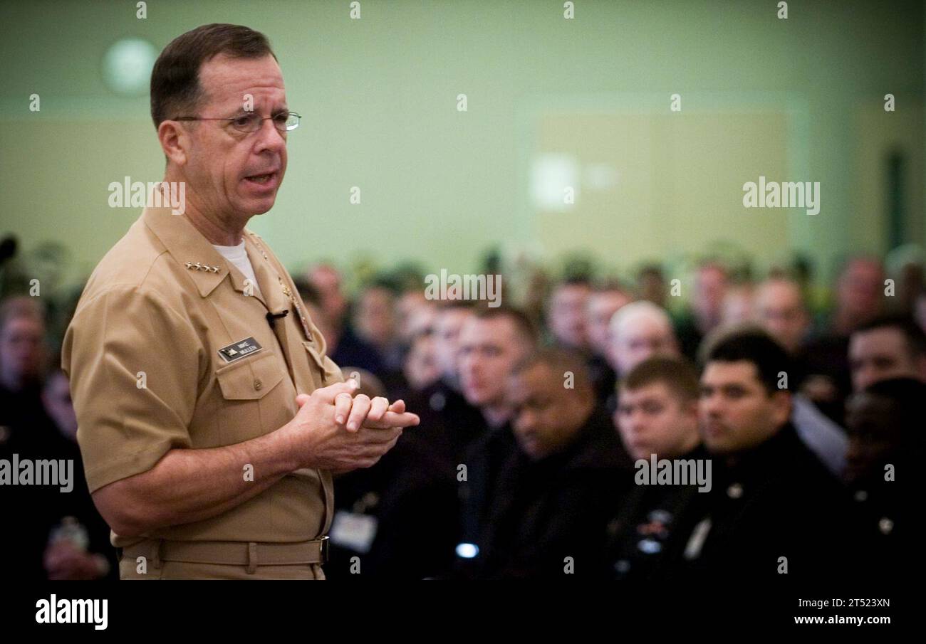 0701190696M-237 Kings Bay, Ga. (Jan. 19, 2007) - Chief of Naval ...