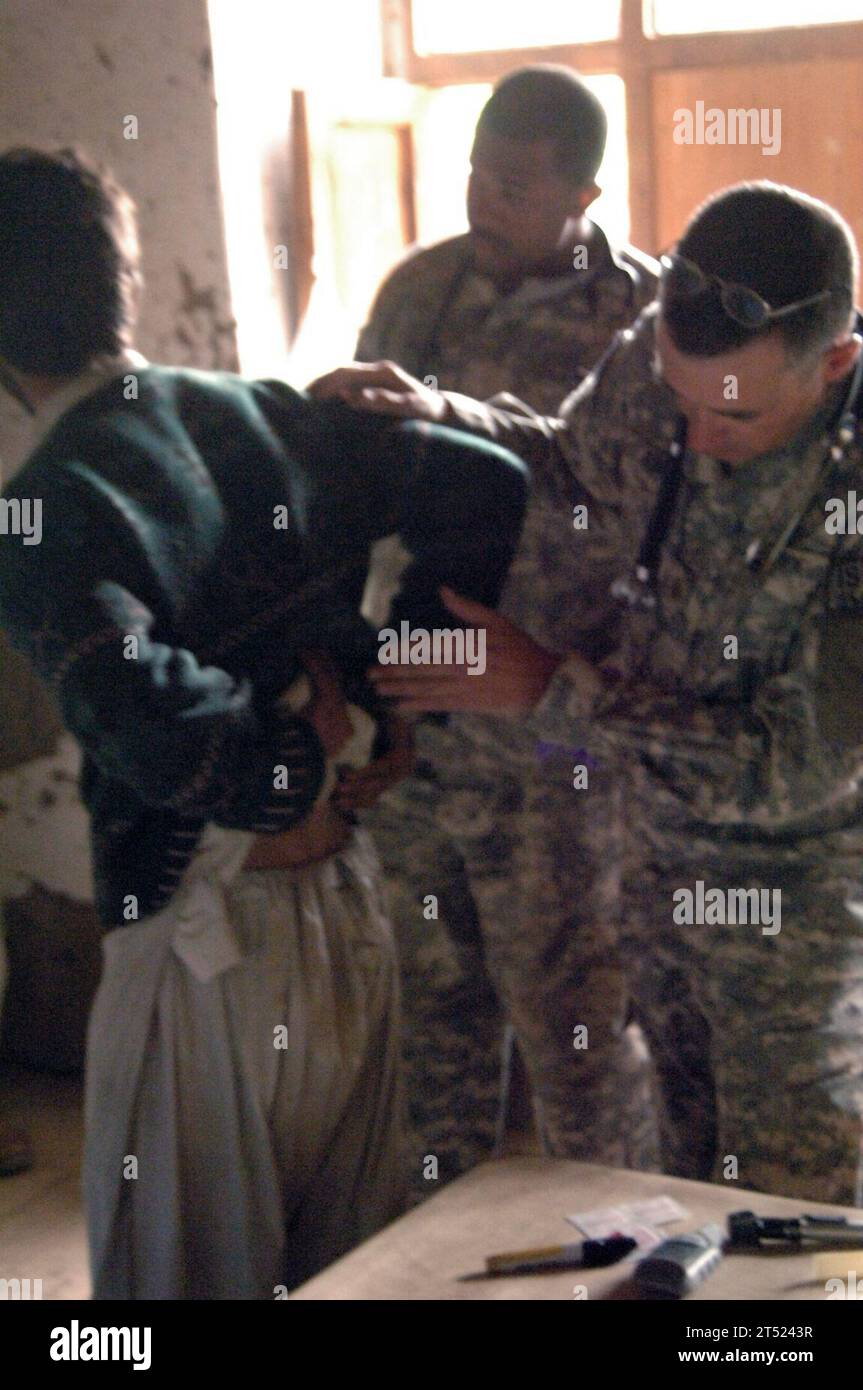 Afghanistan, humanitarian assistance supply hand out, Kalagush ...