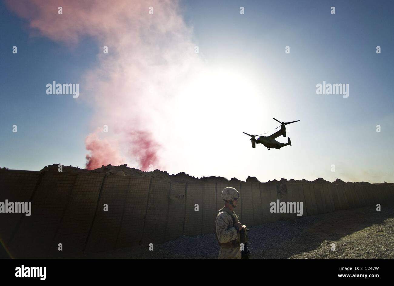 1012175549O-295 NAWA, Afghanistan (Dec. 17, 2010) A V-22 Osprey ...