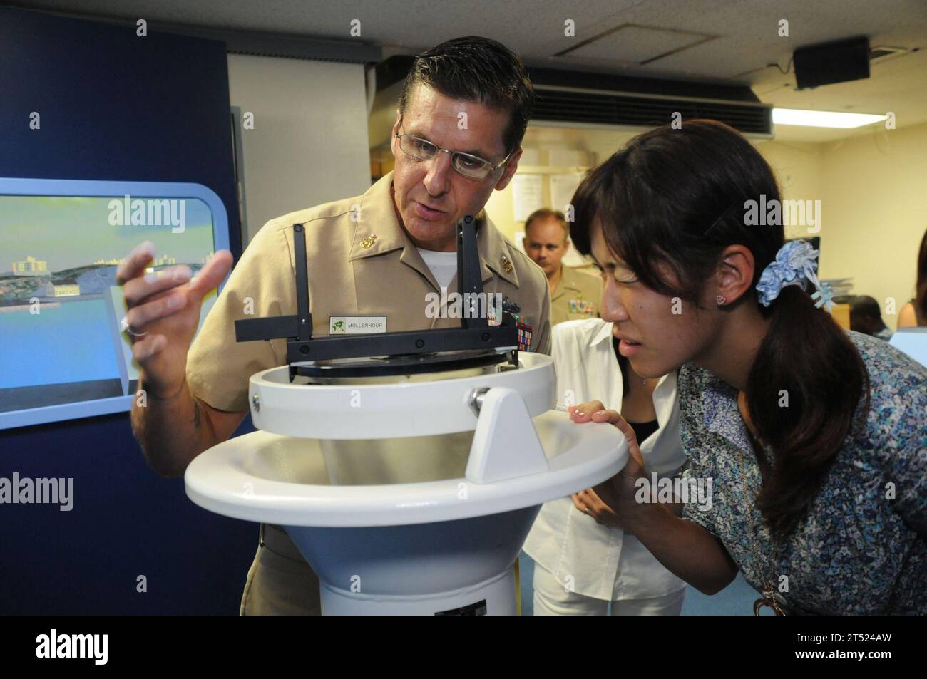 Afloat training group western pacific hi-res stock photography and ...