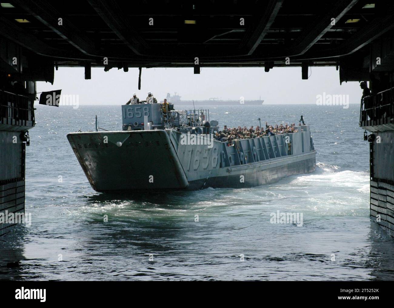 Landing craft utility 2009 hi-res stock photography and images - Alamy