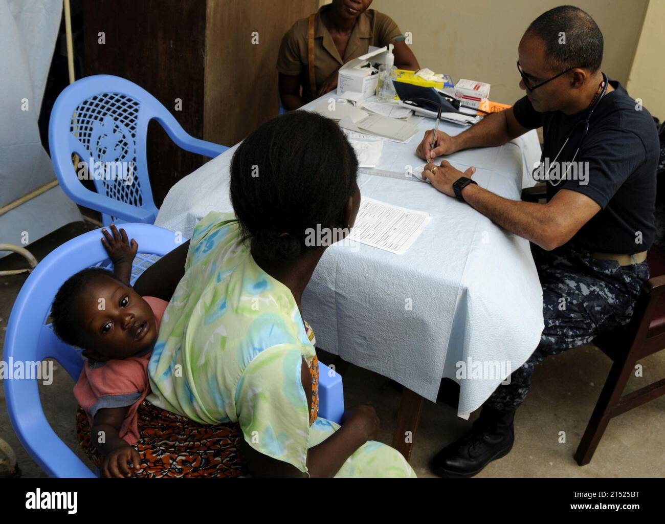1003177948C-105 TEMA, Ghana (March 17, 2010) Cmdr. Antonio Rodriquez ...