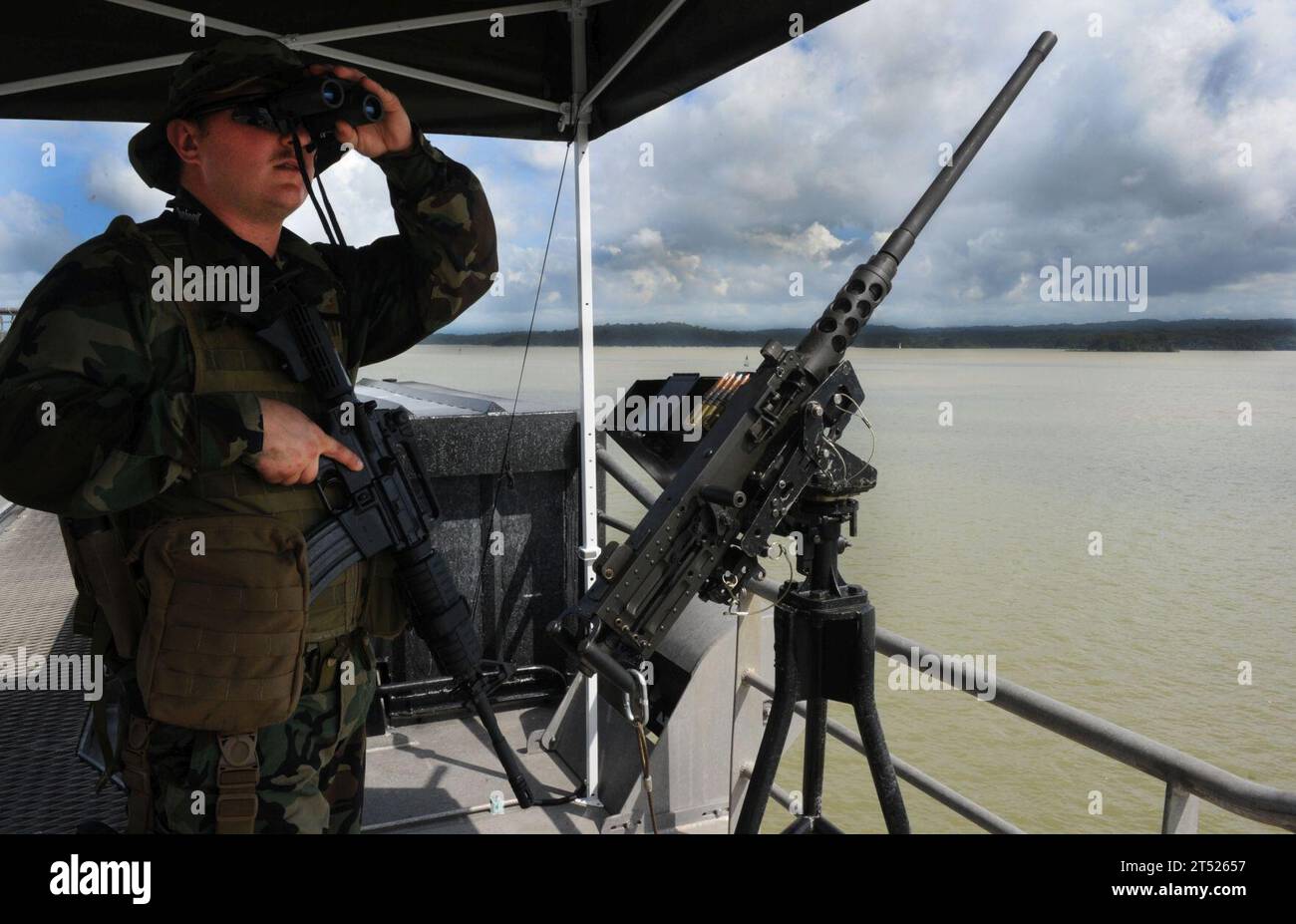 U s navy high speed vessel hsv 2 swift hi-res stock photography and ...