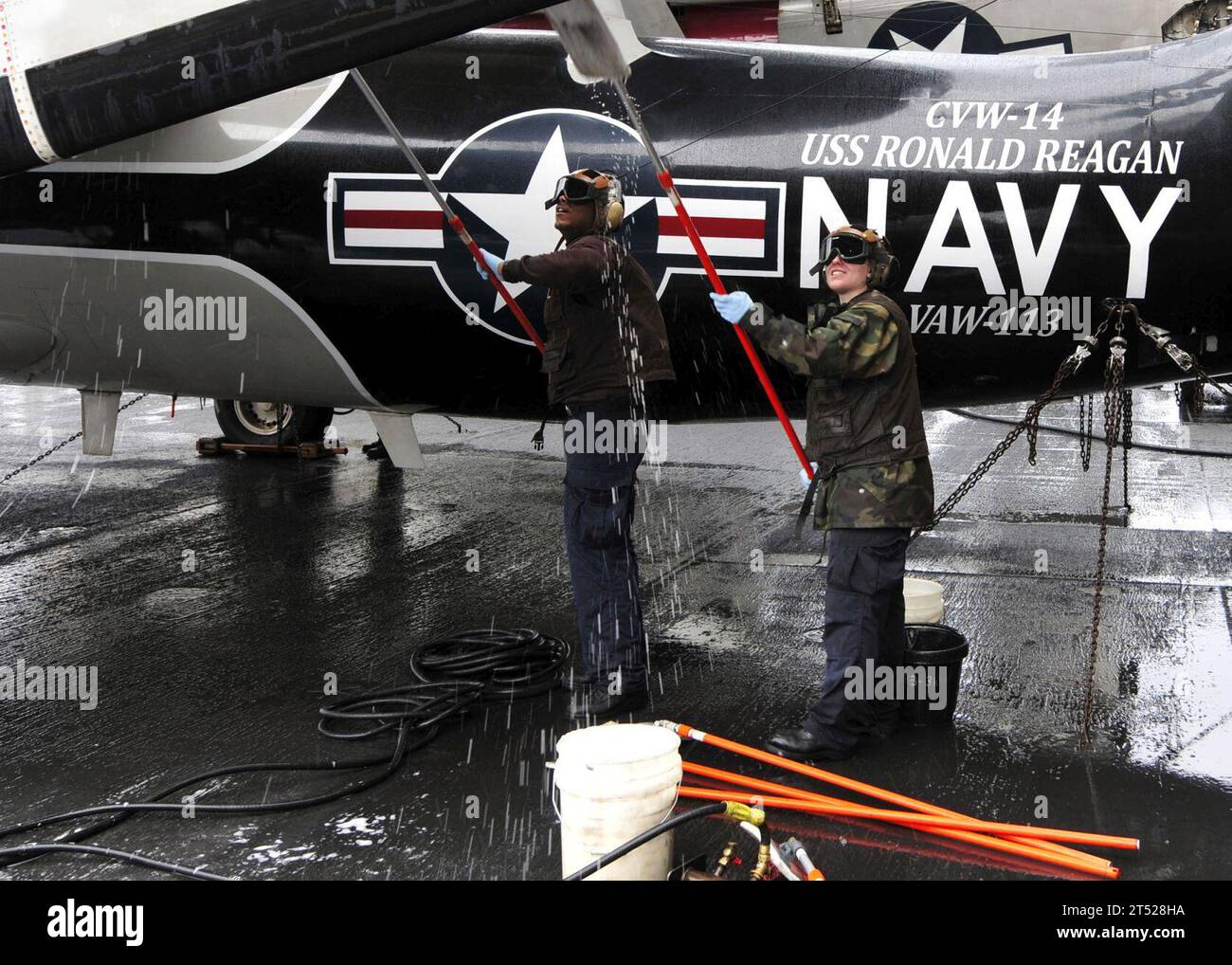 Airborne Early Warning Squadron 113, aircraft carrier, black eagles ...