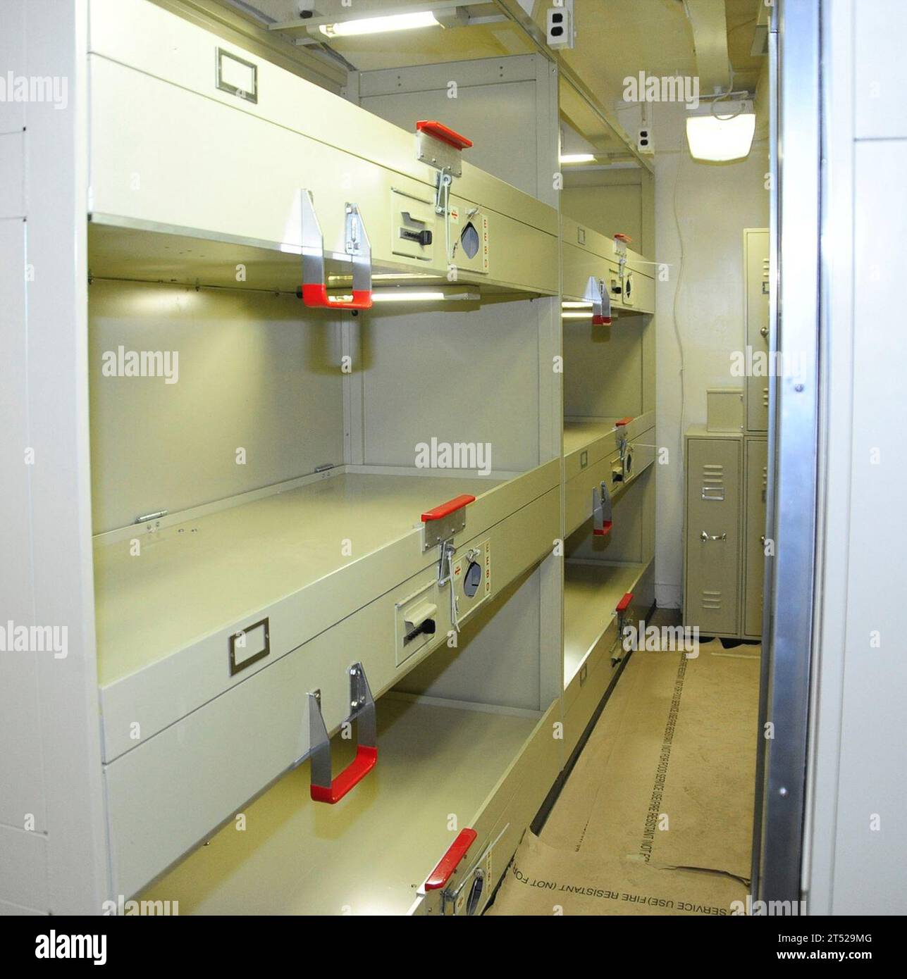 Berthing spaces hi-res stock photography and images - Alamy